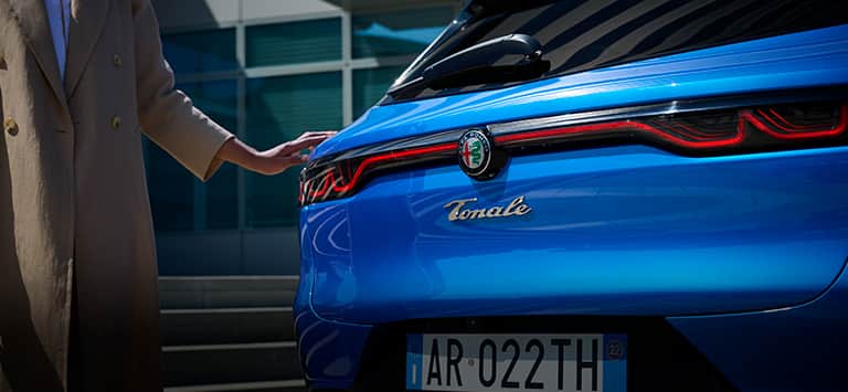 2025 Alfa Romeo Tonale | Luxury Hybrid & Gas SUV